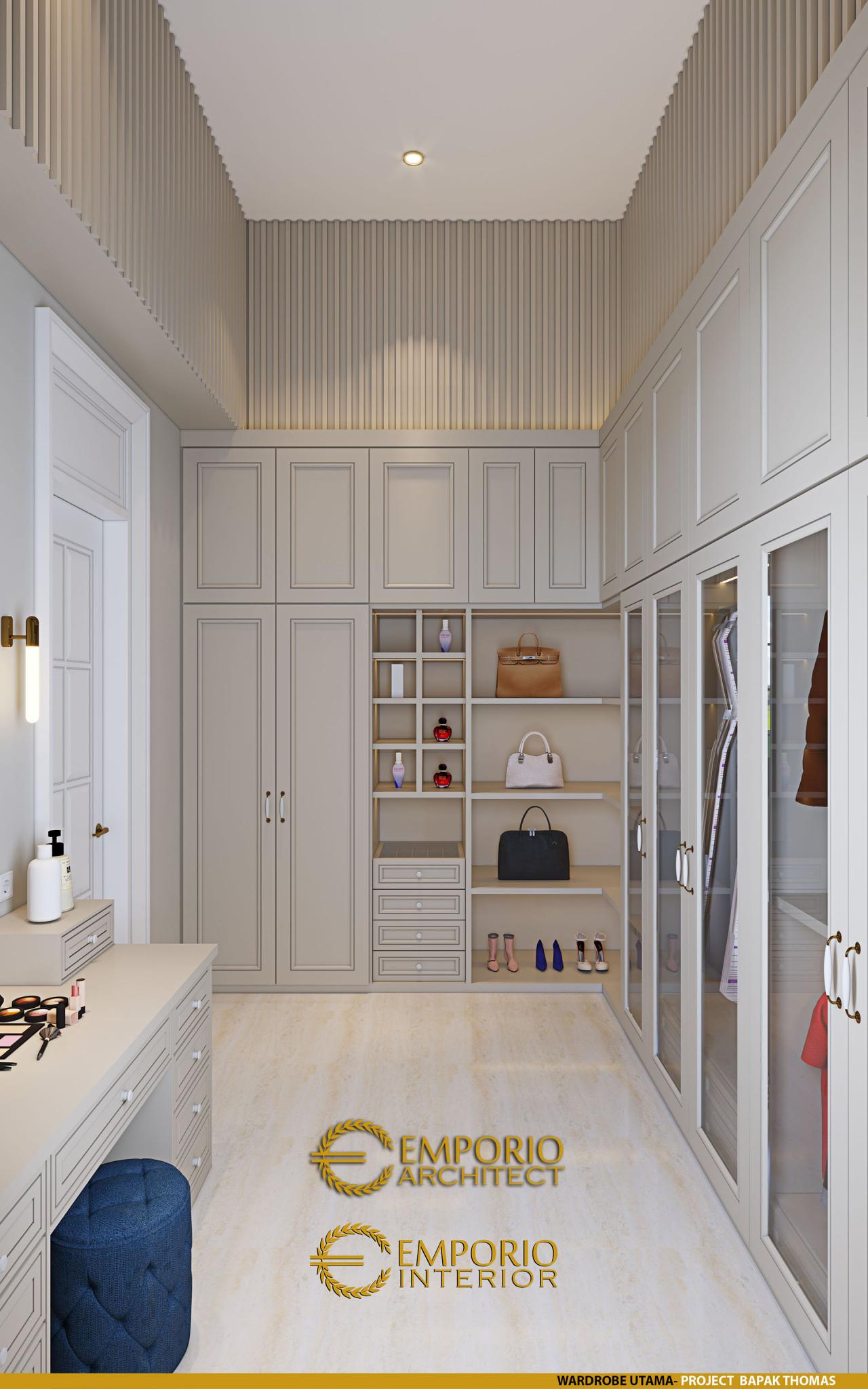 Desain Wardrobe Utama Rumah Klasik 1 Lantai Bapak Thomas di Halmahera ...
