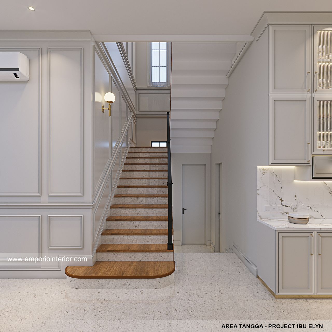 Desain Area Tangga Rumah Klasik 2.5 Lantai Ibu ELN di Palembang 40576 ...