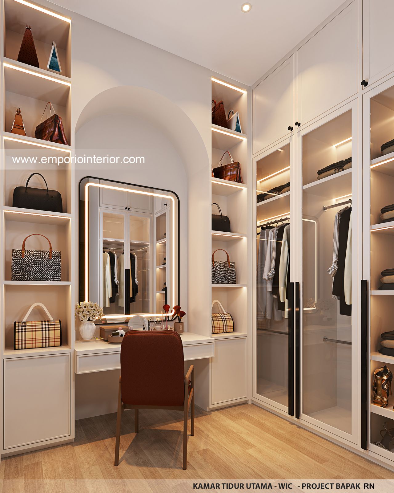 Desain WIC Kamar Tidur Utama Rumah Mediteran 3 Lantai Bapak RN di ...